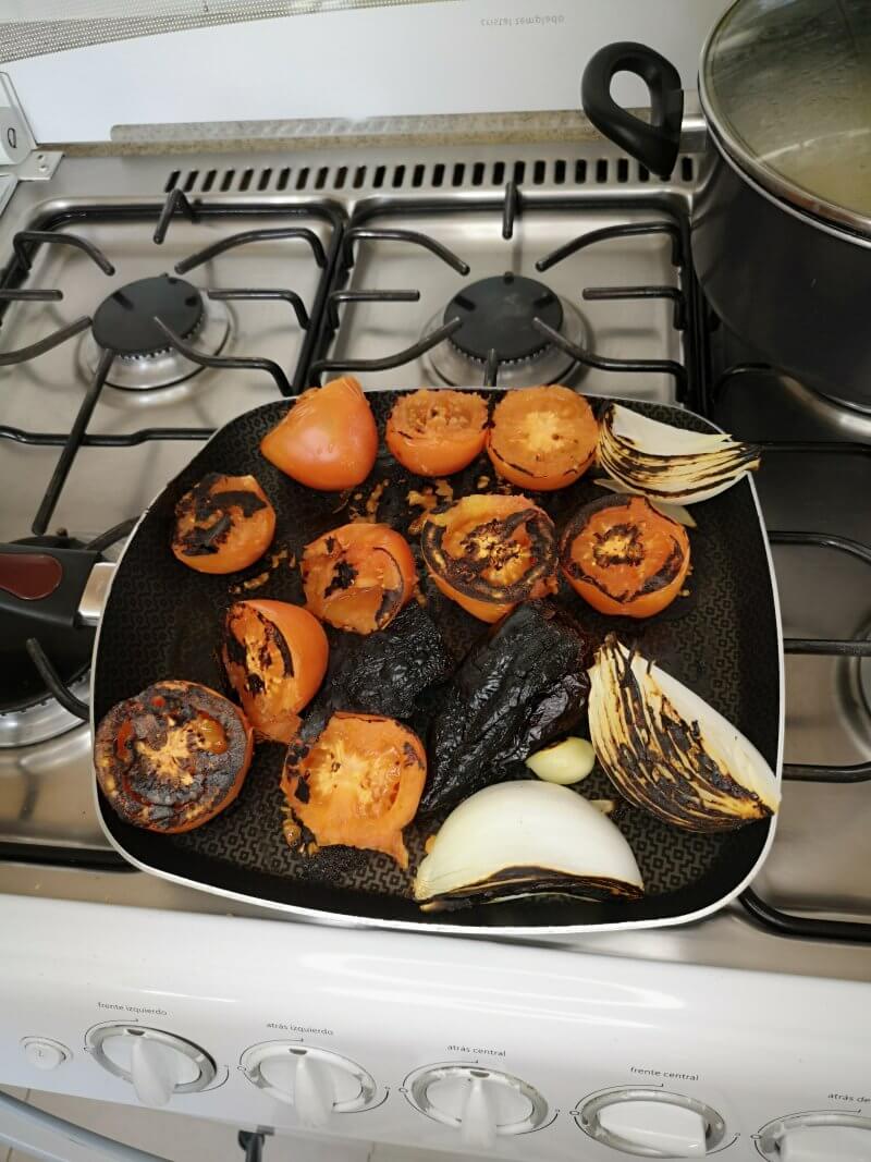 Pechugas de Pollo en Salsa de Cacahuate - Sana y Hermosa