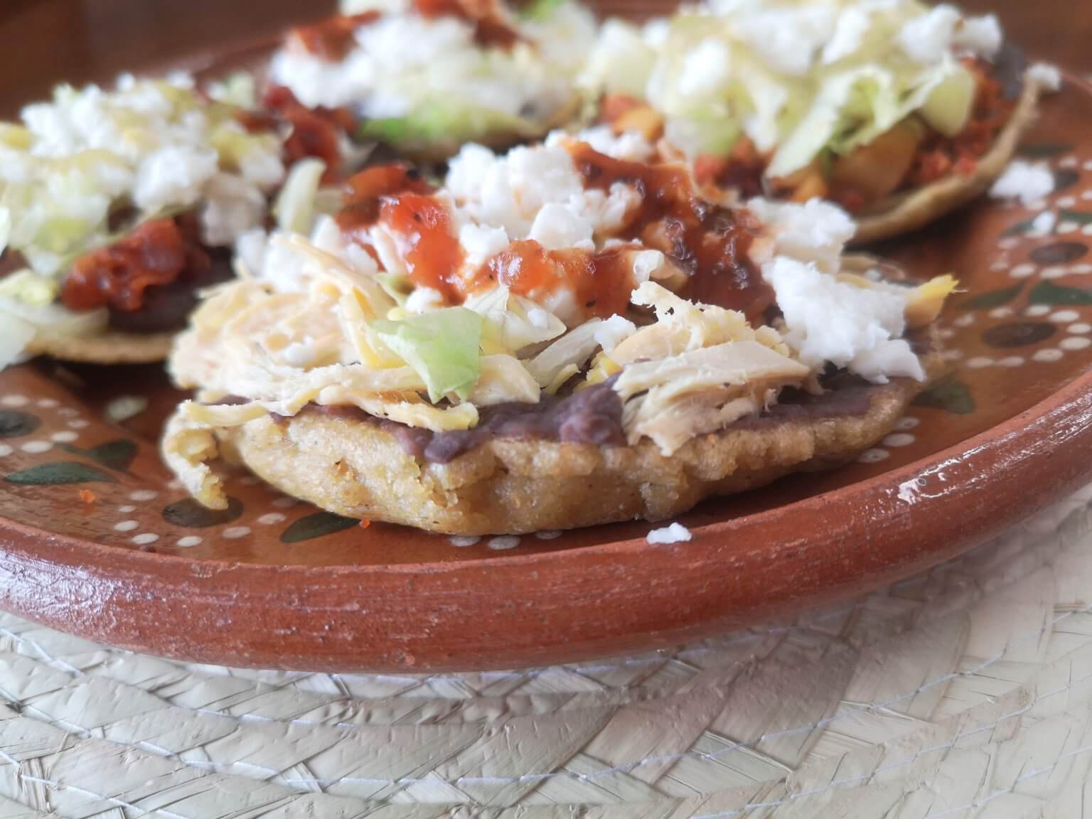 Sopes Mexicanos Tradicionales - Sana y Hermosa